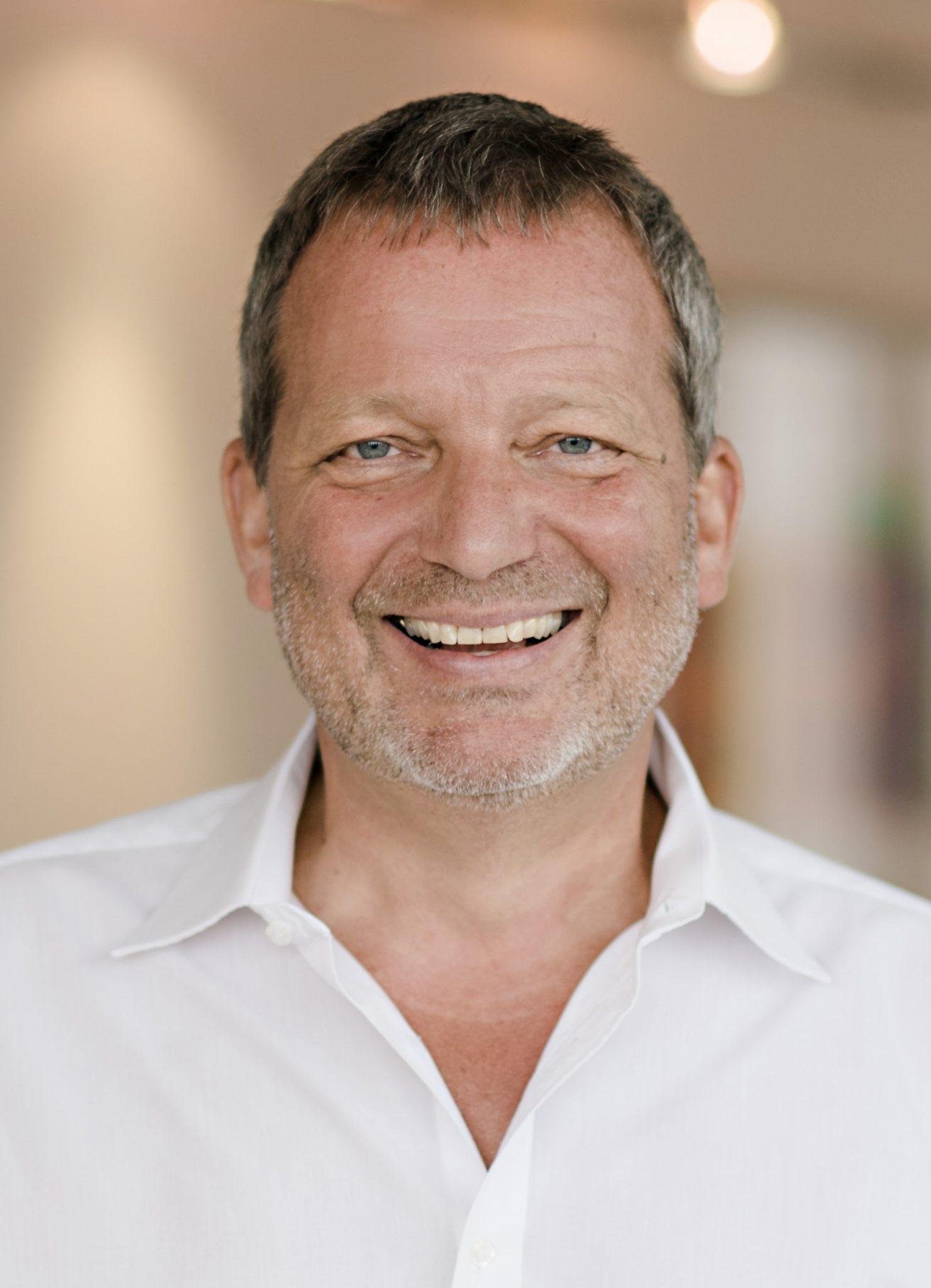 Zahnärzte - Zahnarzt Augsburg – Dr. Dr. Philipp Sturz | Praxis ...